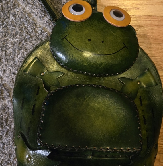 Source Unknown | Bags | Genuine Handmade Leather Frog Backpack Purse ...